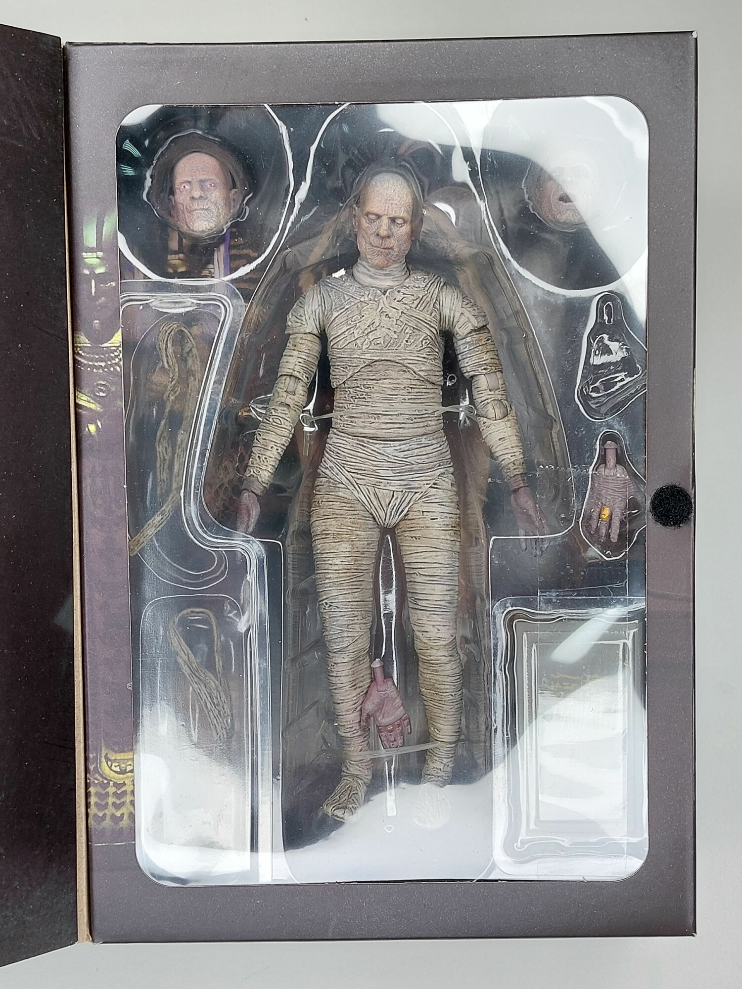 Подвижная фигурка Мумия NECA Universal Monsters Ultimate Mummy