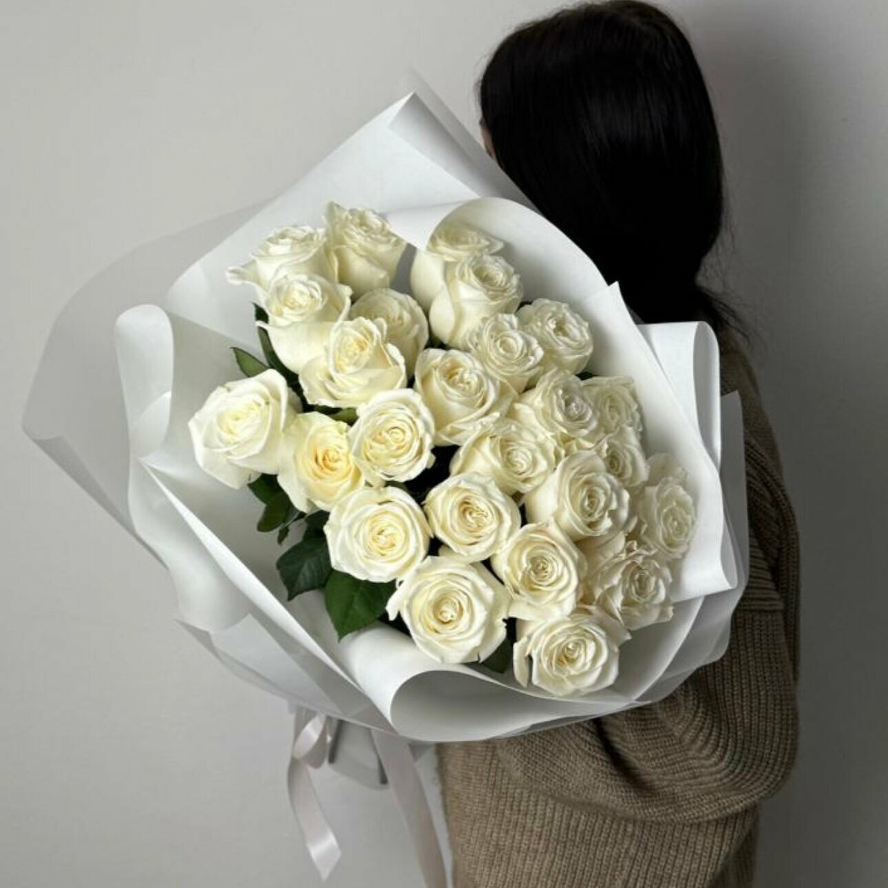 Букет из белых роз 25 шт, красивый букет цветов, шикарный, премиум цветы, премиум букет