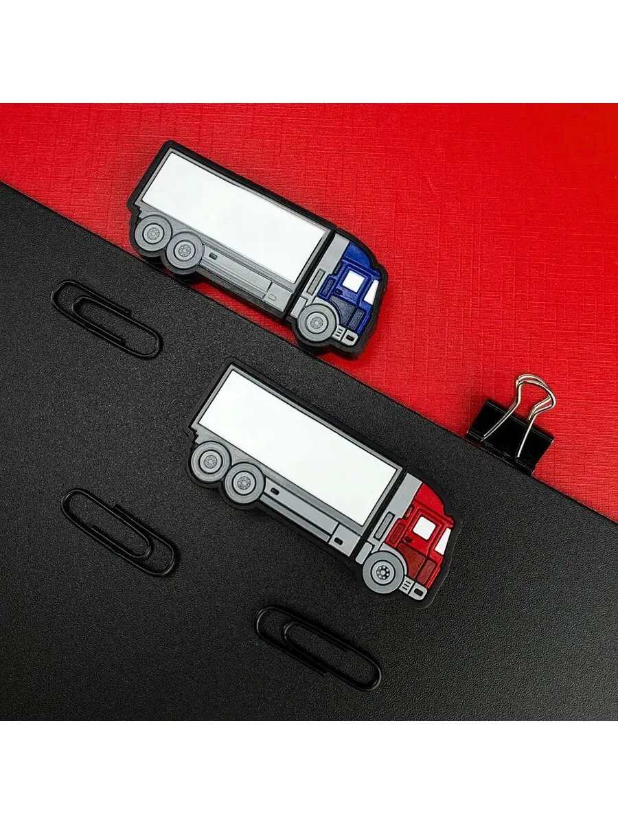 Яркая флешка-грузовик с двусторонним зеркальным покрытием