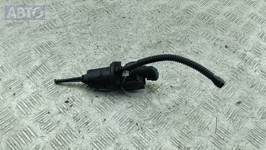 Цилиндр сцепления главный Volkswagen Passat B6