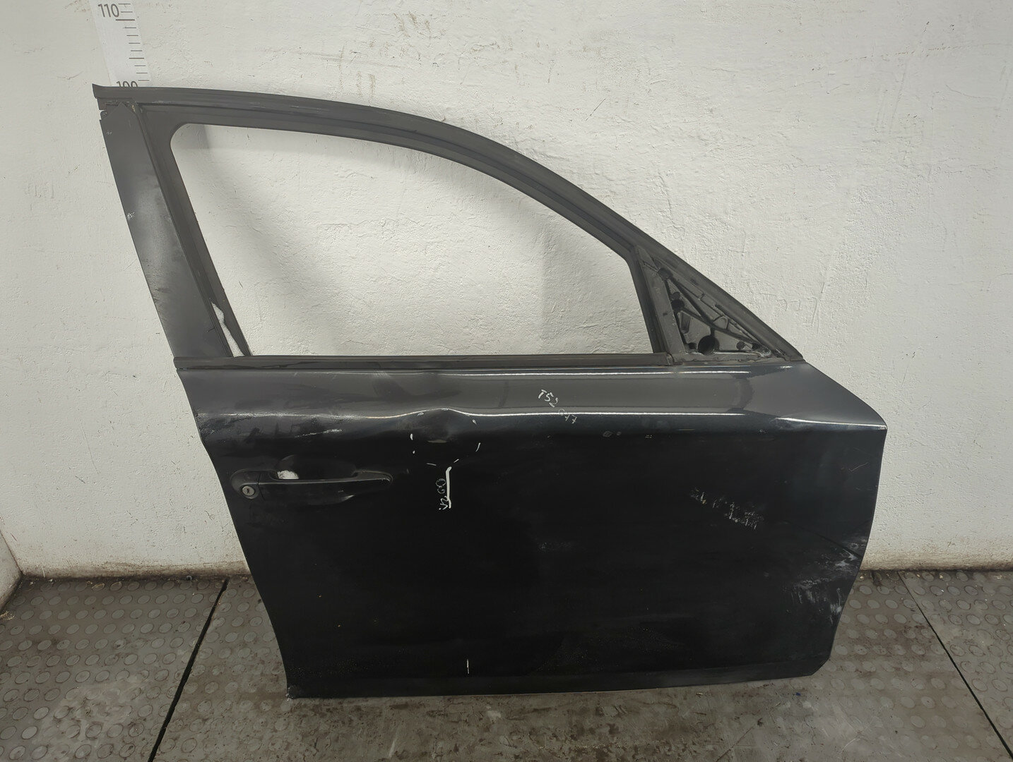Дверь боковая (легковая) правая передняя BMW 1 E87 Б/У