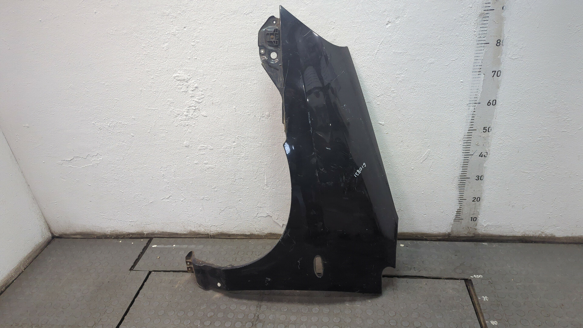 Крыло левое переднее Suzuki Liana Б/У