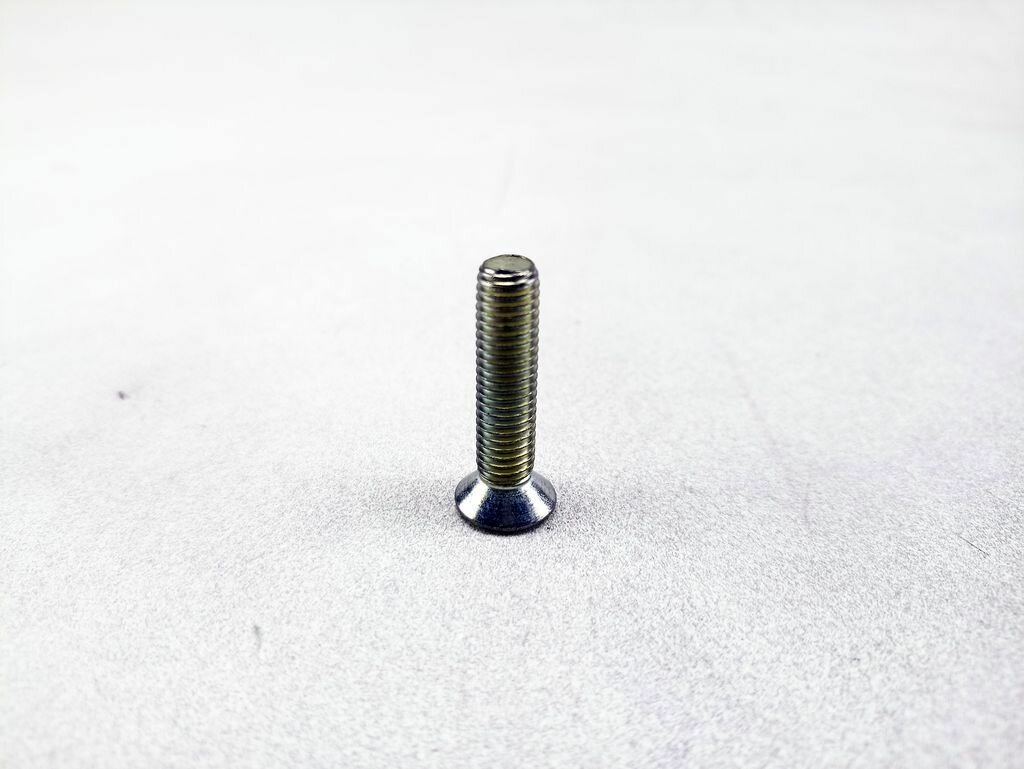 Винт крепления замка двери для а/м УАЗ Патриот, Пикап, Карго, Профи, М8*1,25*33 мм