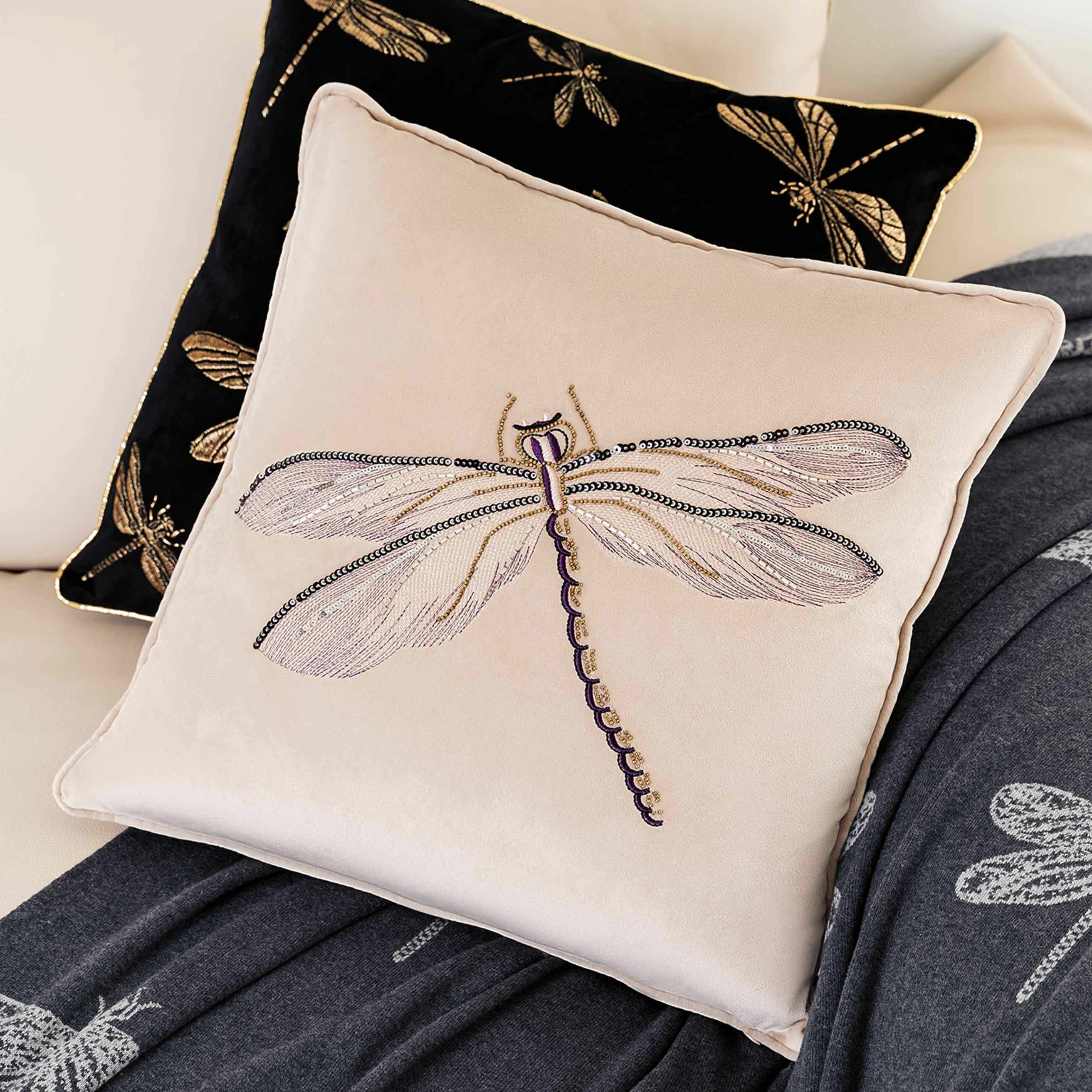 Подушка декоративная, Kuchenland, 45х45, вельвет/бисер, бежевая, Стрекоза, Dragonfly