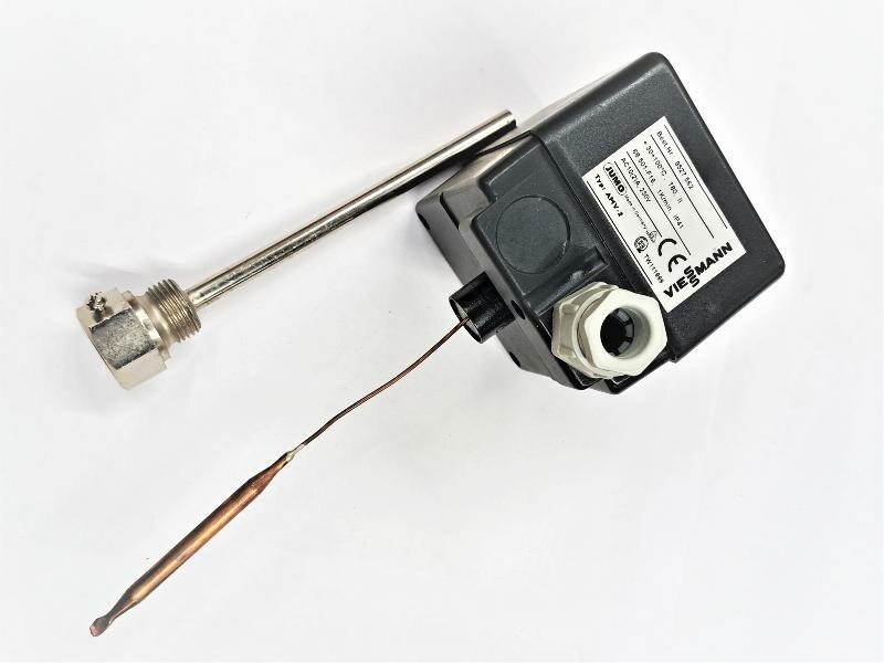 9527562 Датчик Viessmann температуры JUMO AMV-2 68.501-F16