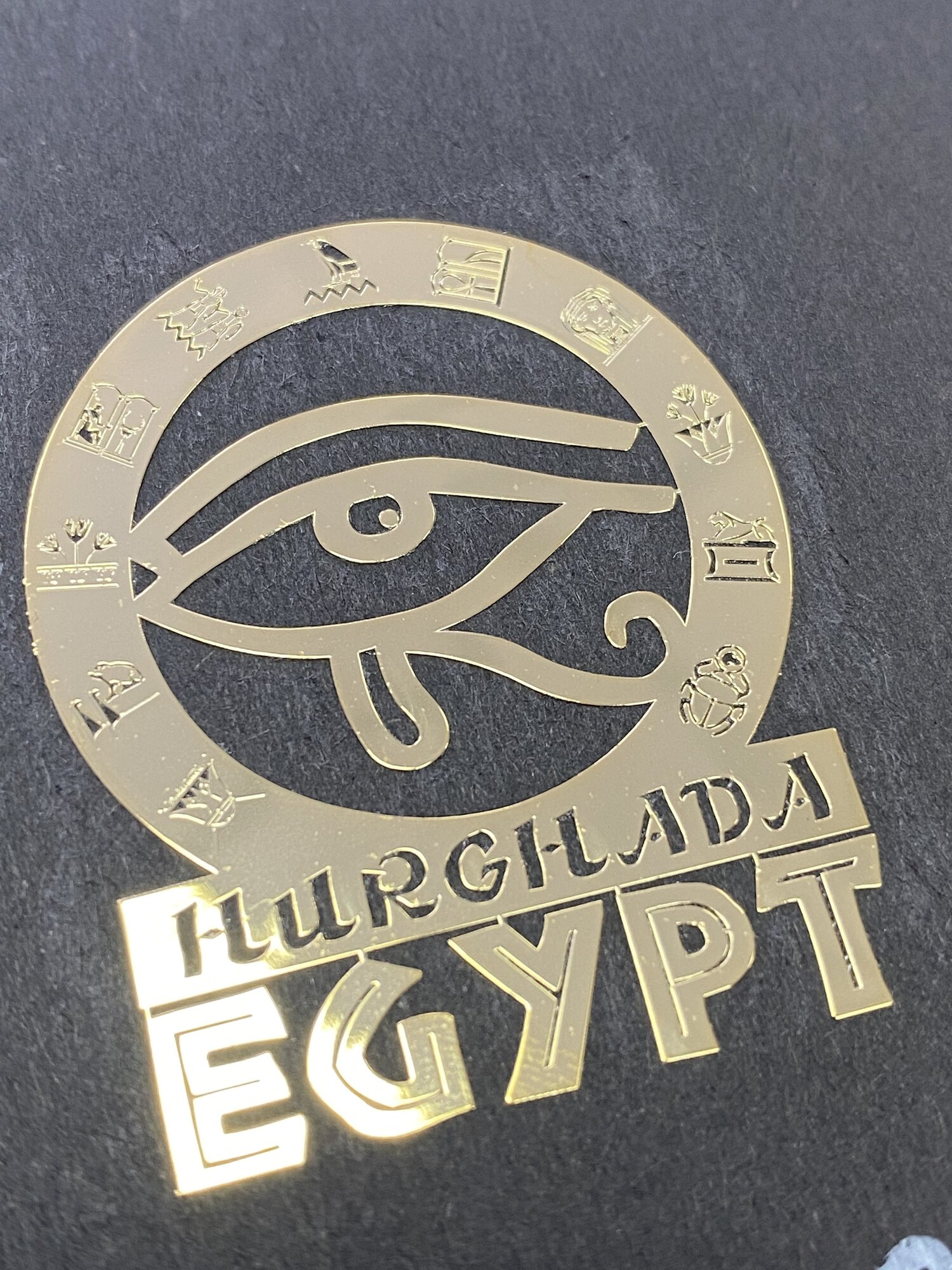 Ювелирная золотая наклейка "Глаз Гора", размер 34х40 мм, бренд Biryukov