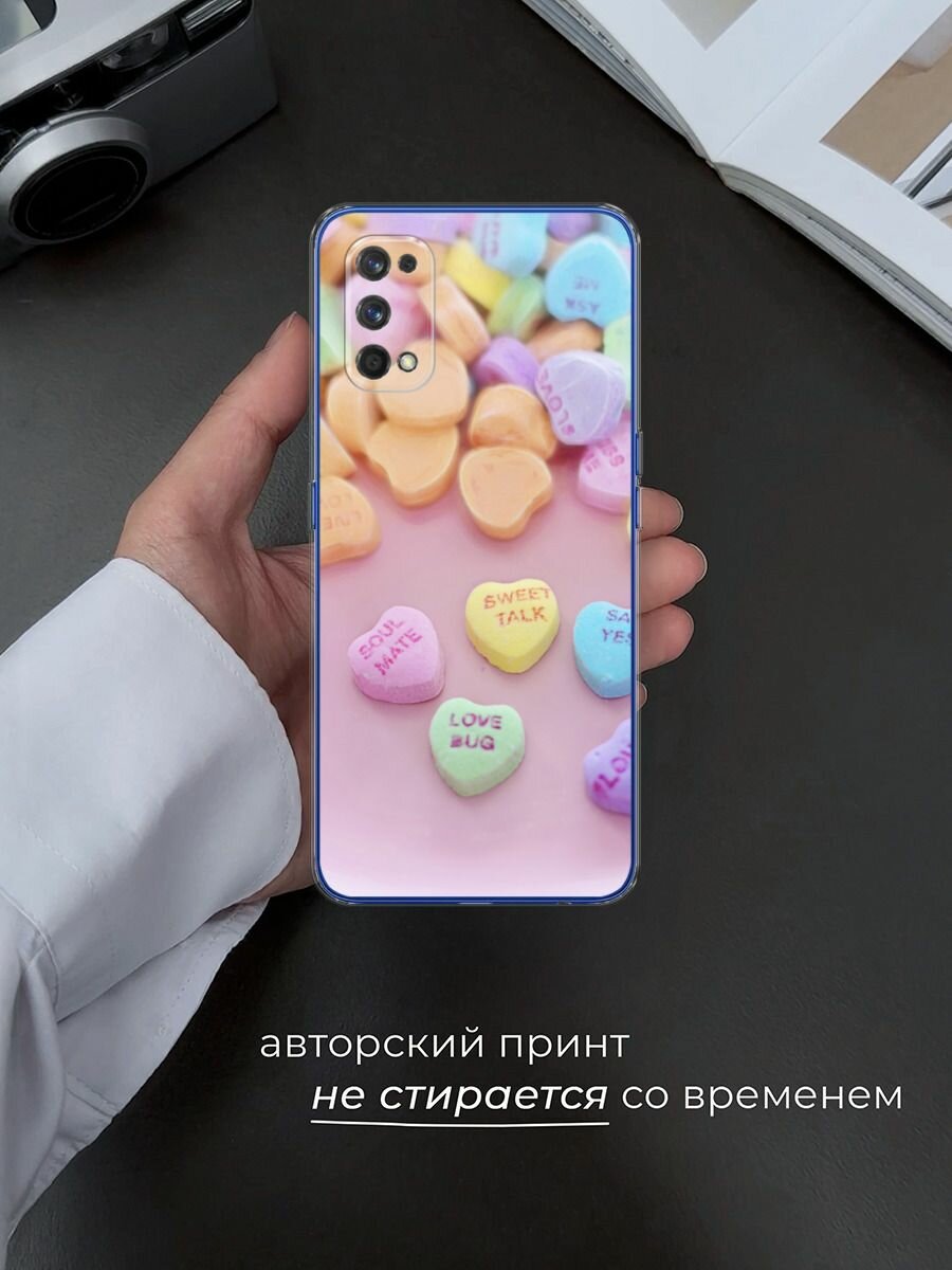 Чехол на Realme 7 Pro / Реалми 7 Про с принтом "Конфетки сердечки 2" — фото 1