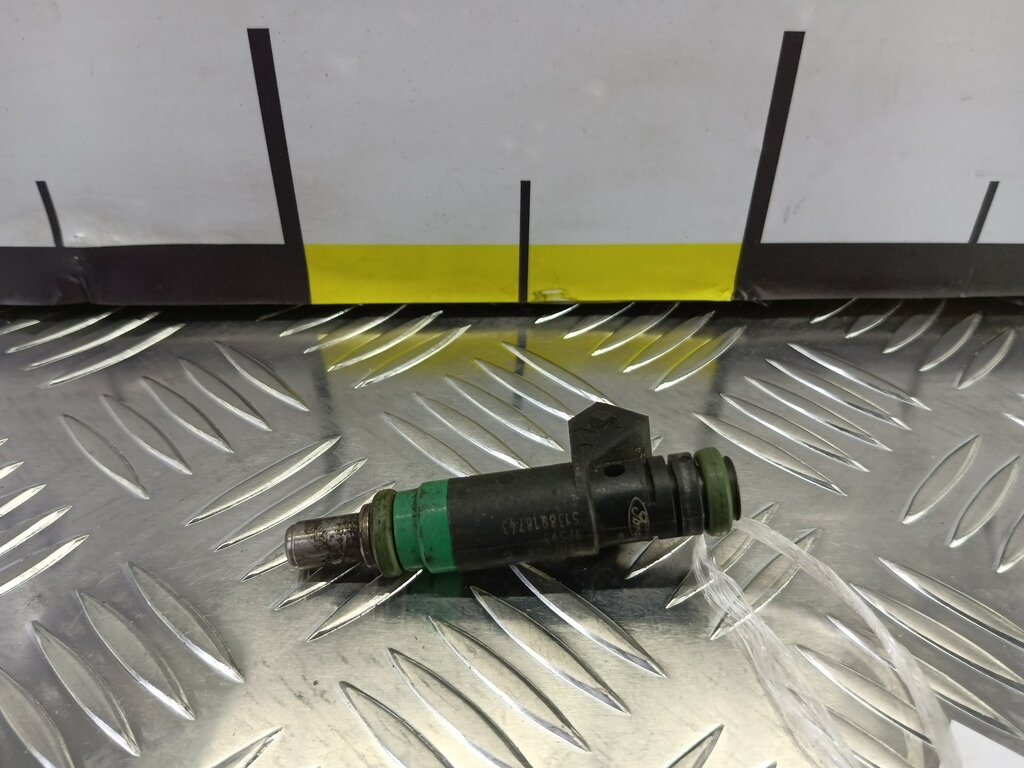 Форсунка топливная Б/У для FORD Focus II рестайлинг (2007—2011) 1429840