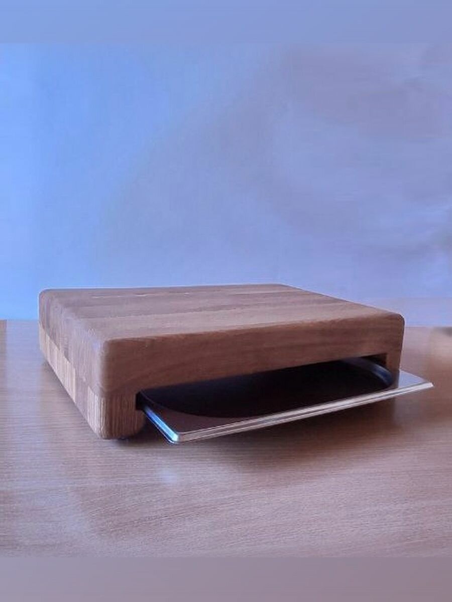 Разделочная дубовая доска 40х30 см с гастроемкостью из нержавеющей стали