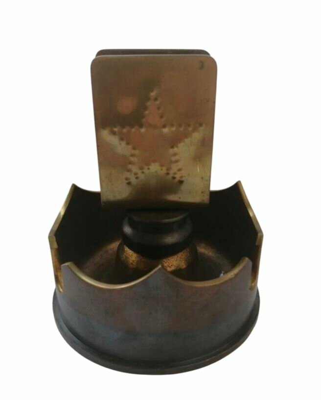 Пепельница со спичечницей военной тематики