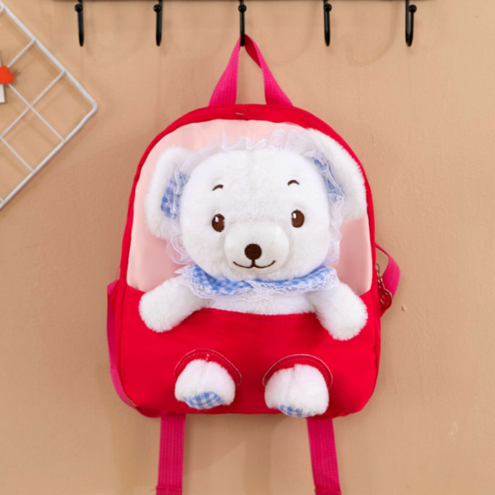 Детский рюкзак с игрушкой