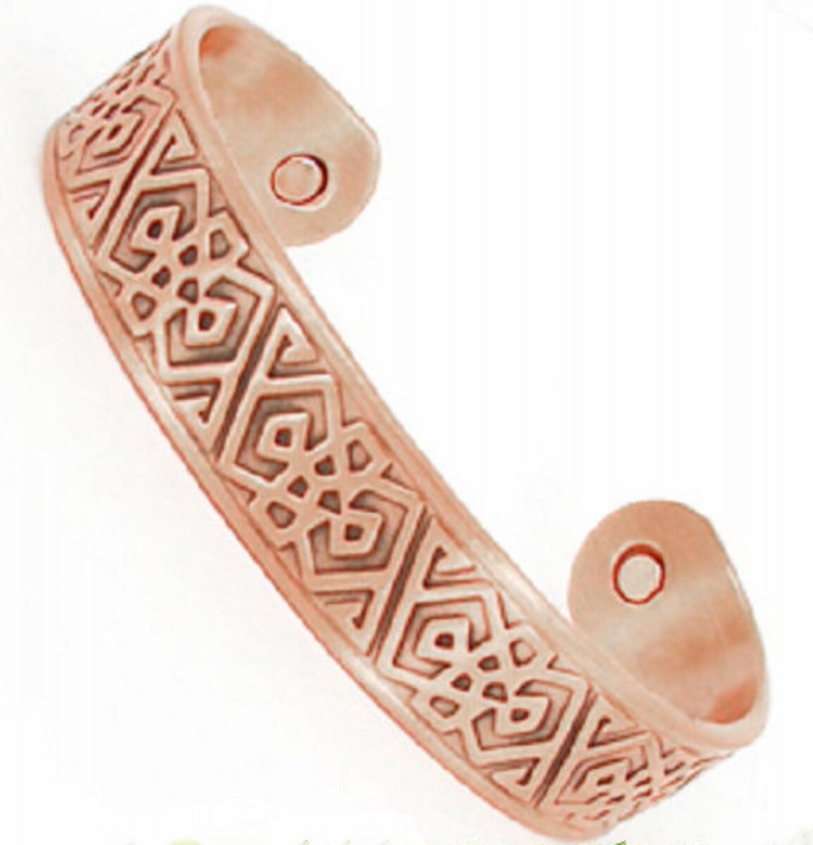 Жесткий браслет