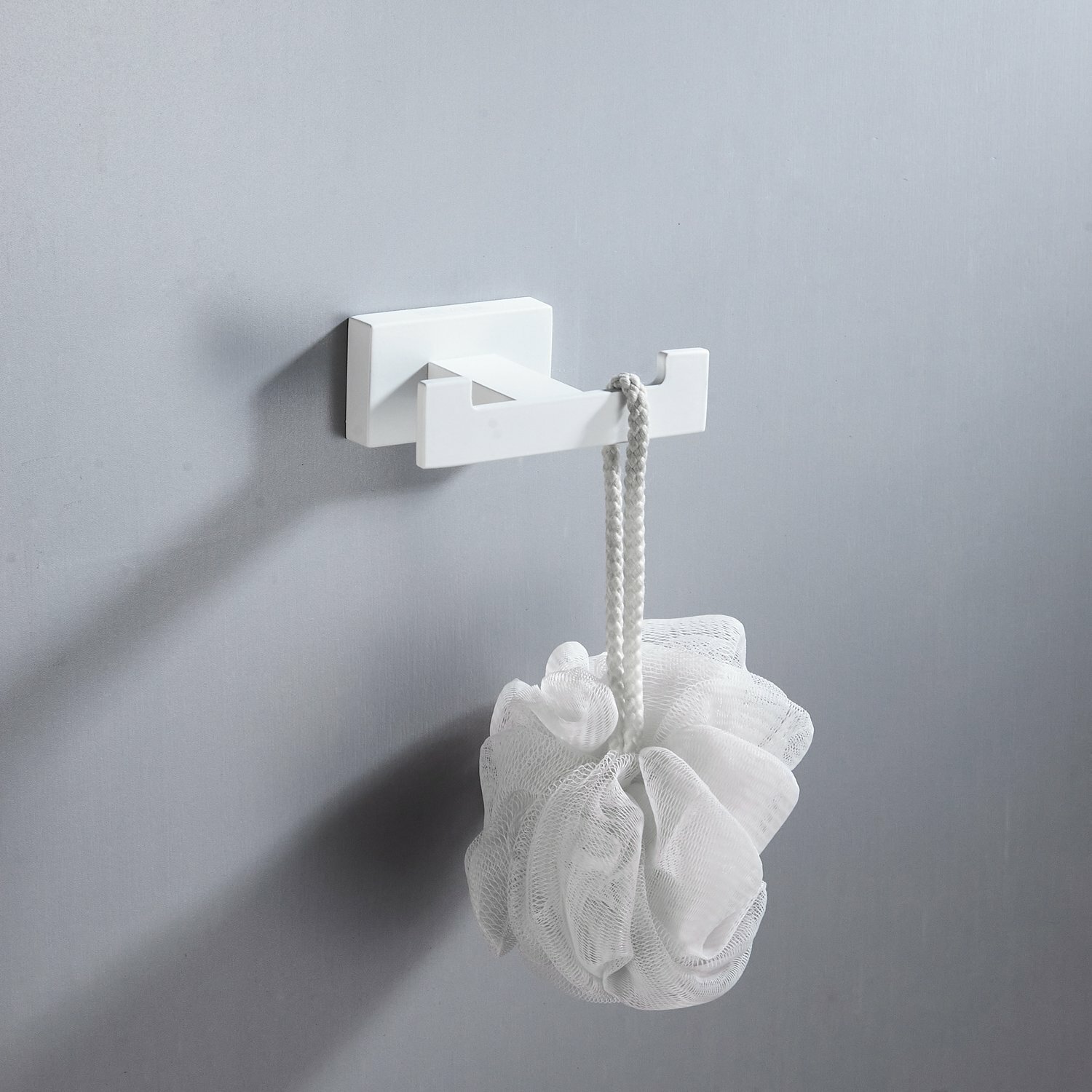 Крючок Shevanik SG5621C для ванной, двойной, белый, латунь, крепление на шурупы