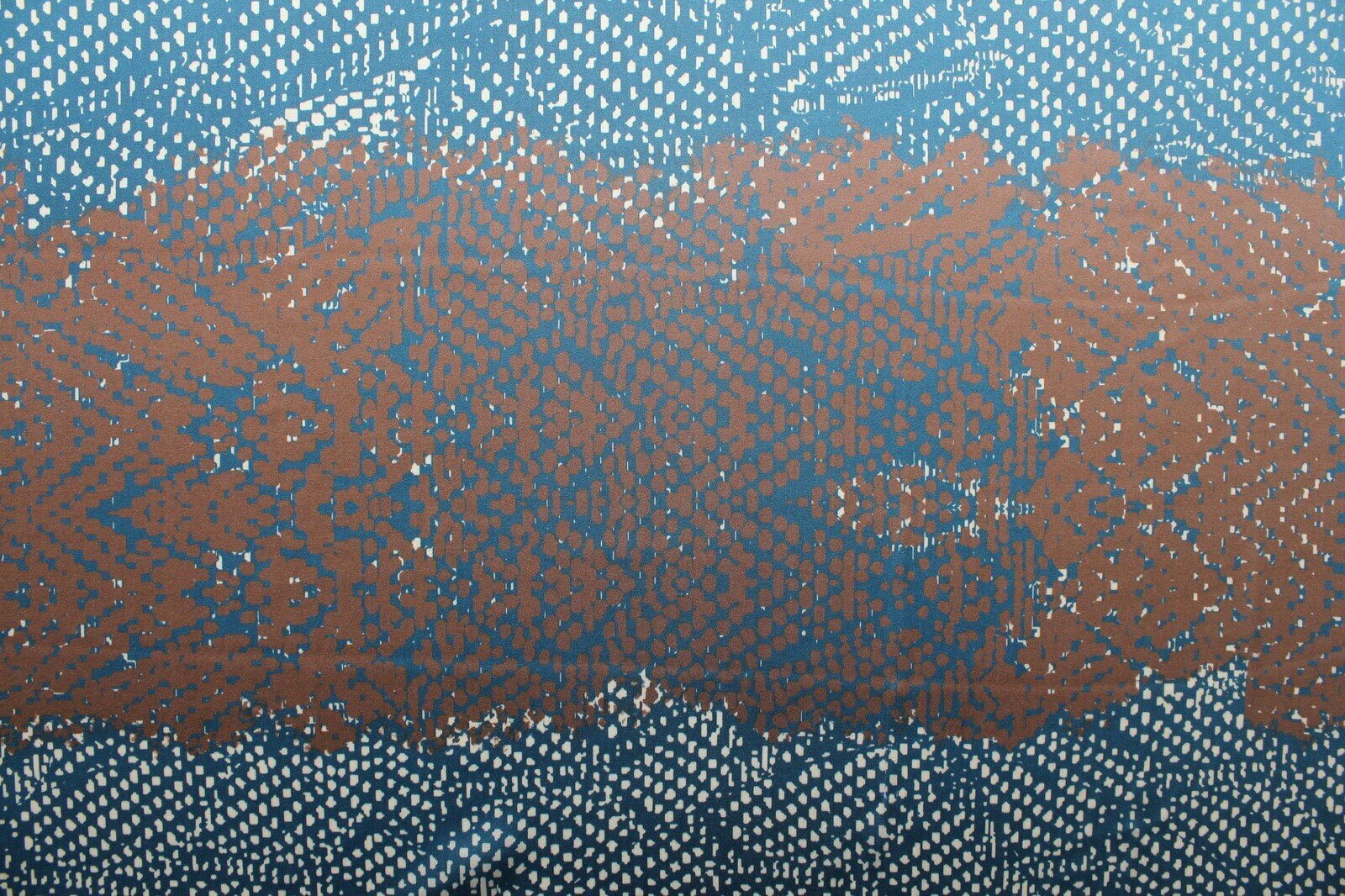 Ткань Шёлк-атлас стрейч цвета синей морской волны с кремовым и светло-коричневым цветом, ш130см, 0,5 м