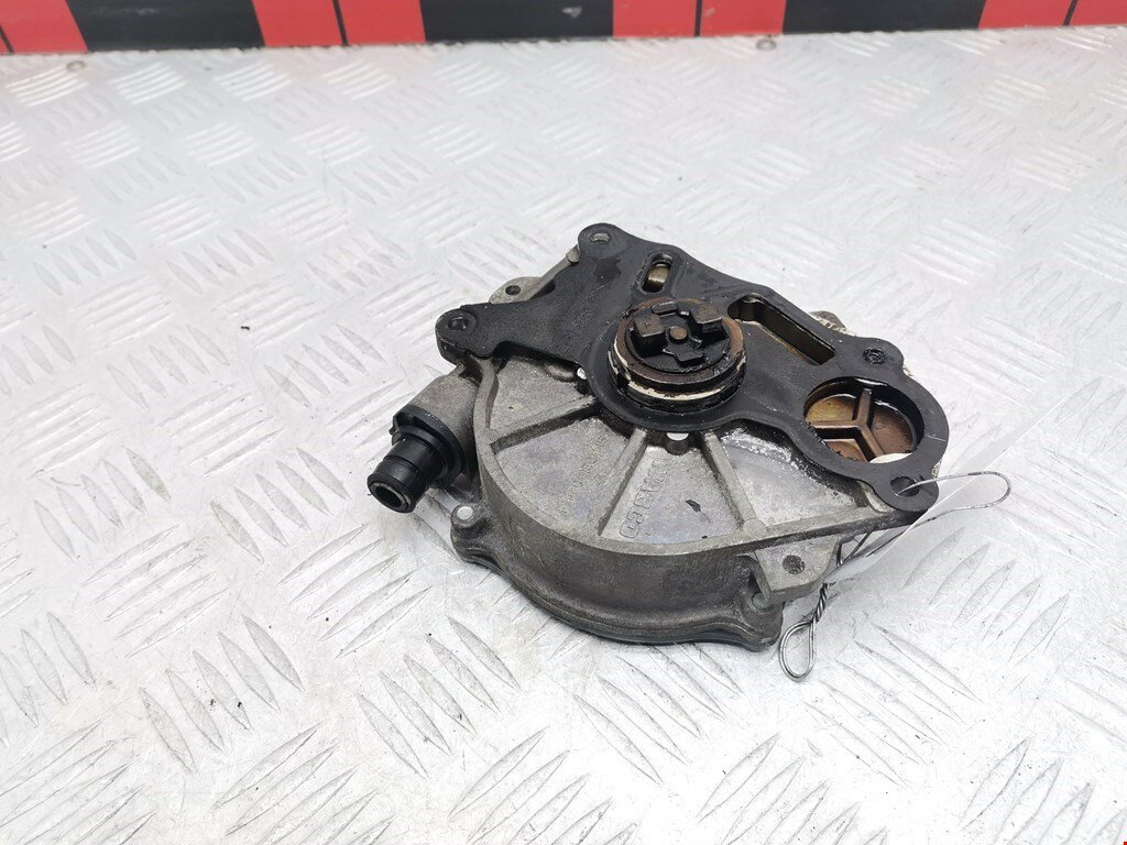 Насос вакуумный Skoda Octavia 1Z 03L145100G арт. 898903