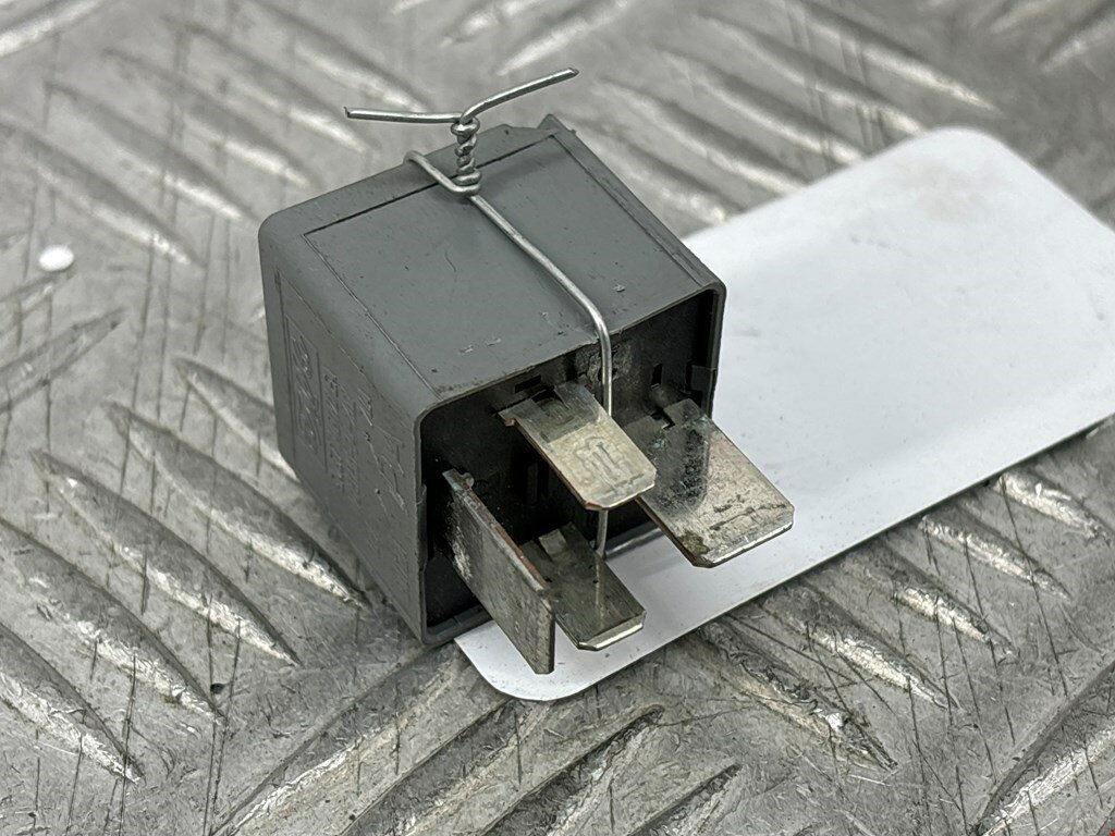 Реле Ford Fiesta 6 5M5T14B192EA арт. 2088456