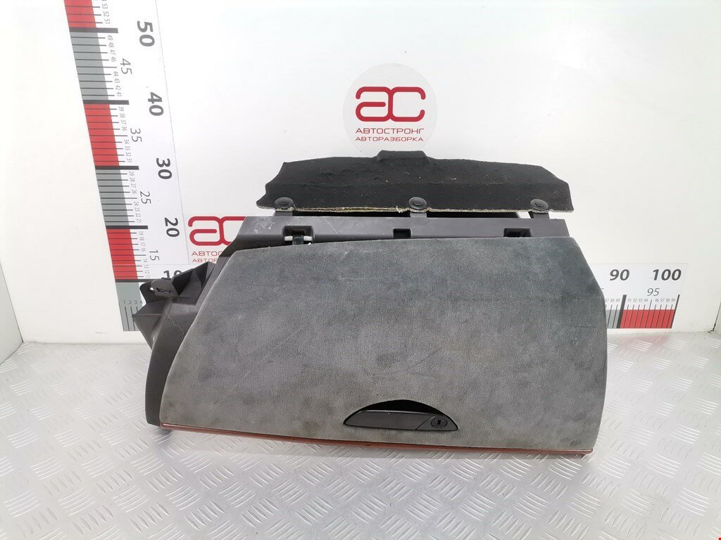 Бардачок (вещевой ящик) Citroen C8 8214XL арт. 1612965