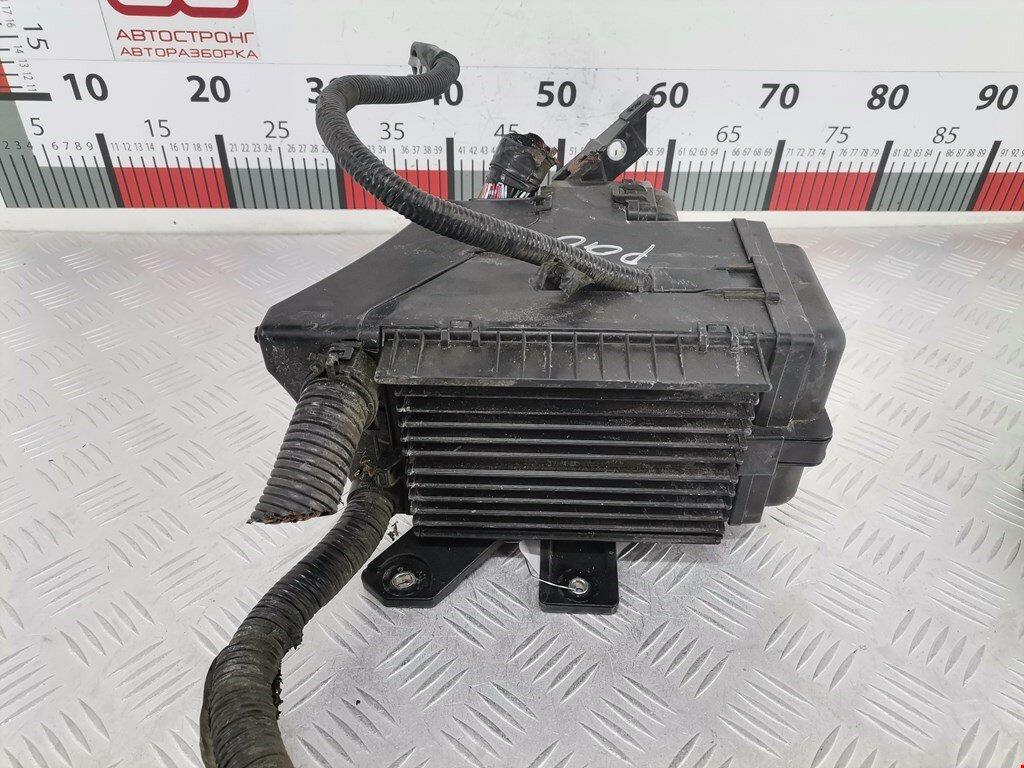 Блок предохранителей Lexus RX 2 (XU30) 8262048050 арт. 1570484