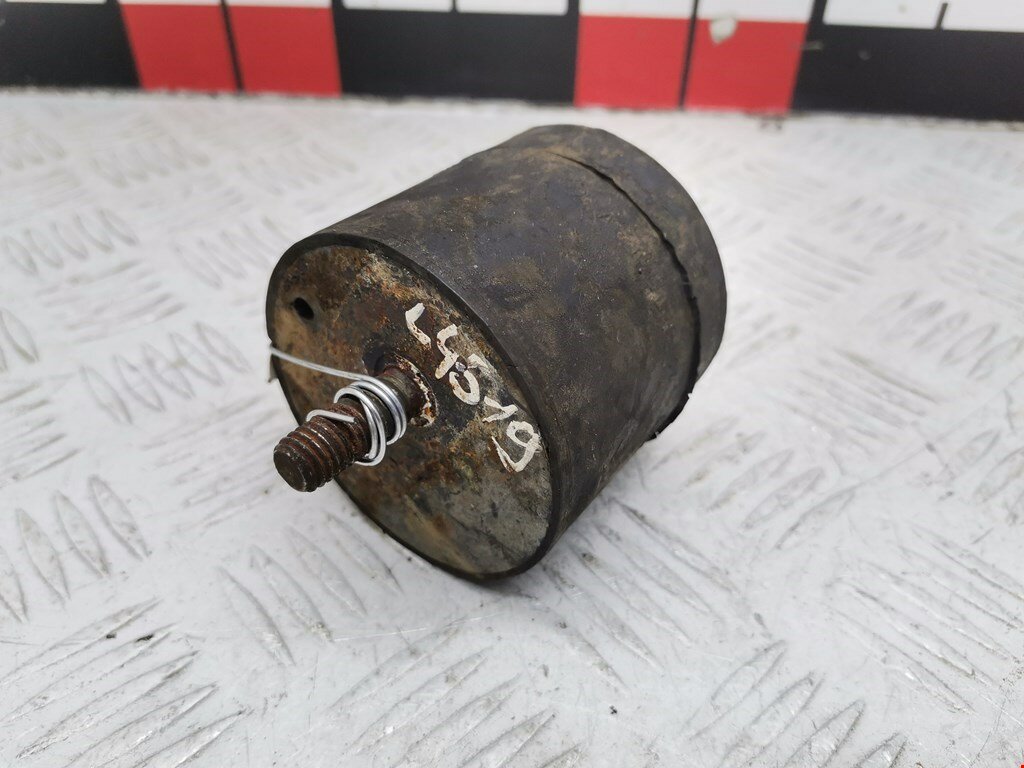 Подушка (опора) крепления двигателя BMW 5-Series (E34) 11811133364 арт. 648602