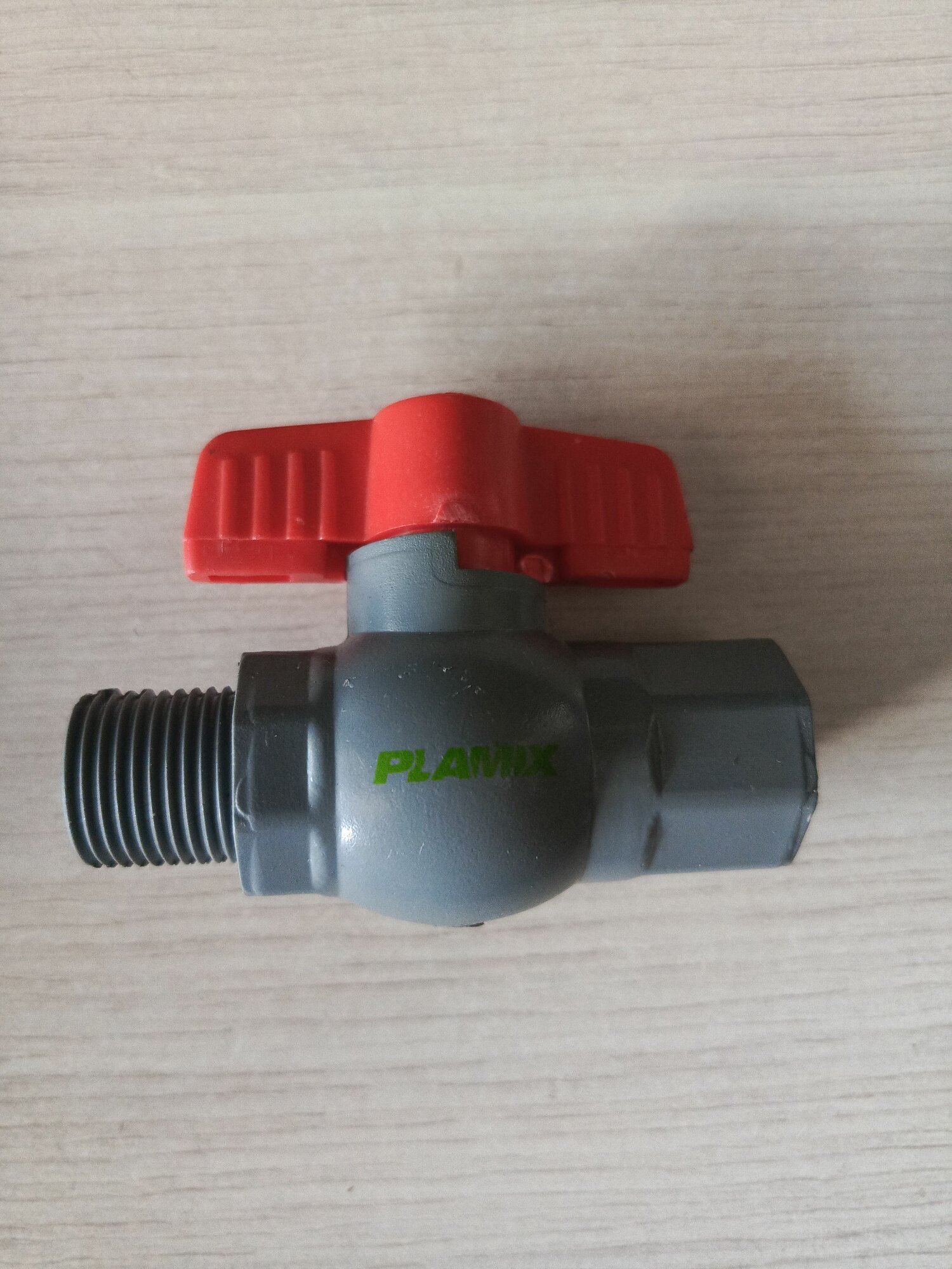 Кран шаровый для воды из ПВХ 1/2 внутр.-наруж. резьба PLAMIX
