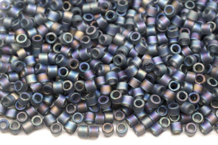 Бисер японский MIYUKI Delica цилиндр 10/0 DBM-0863 серый, матовый радужный, 5 грамм