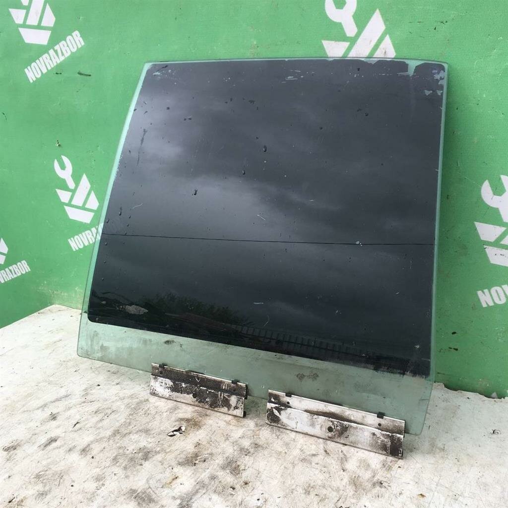 Стекло двери задней левой BMW 5-серия E34 88-95
