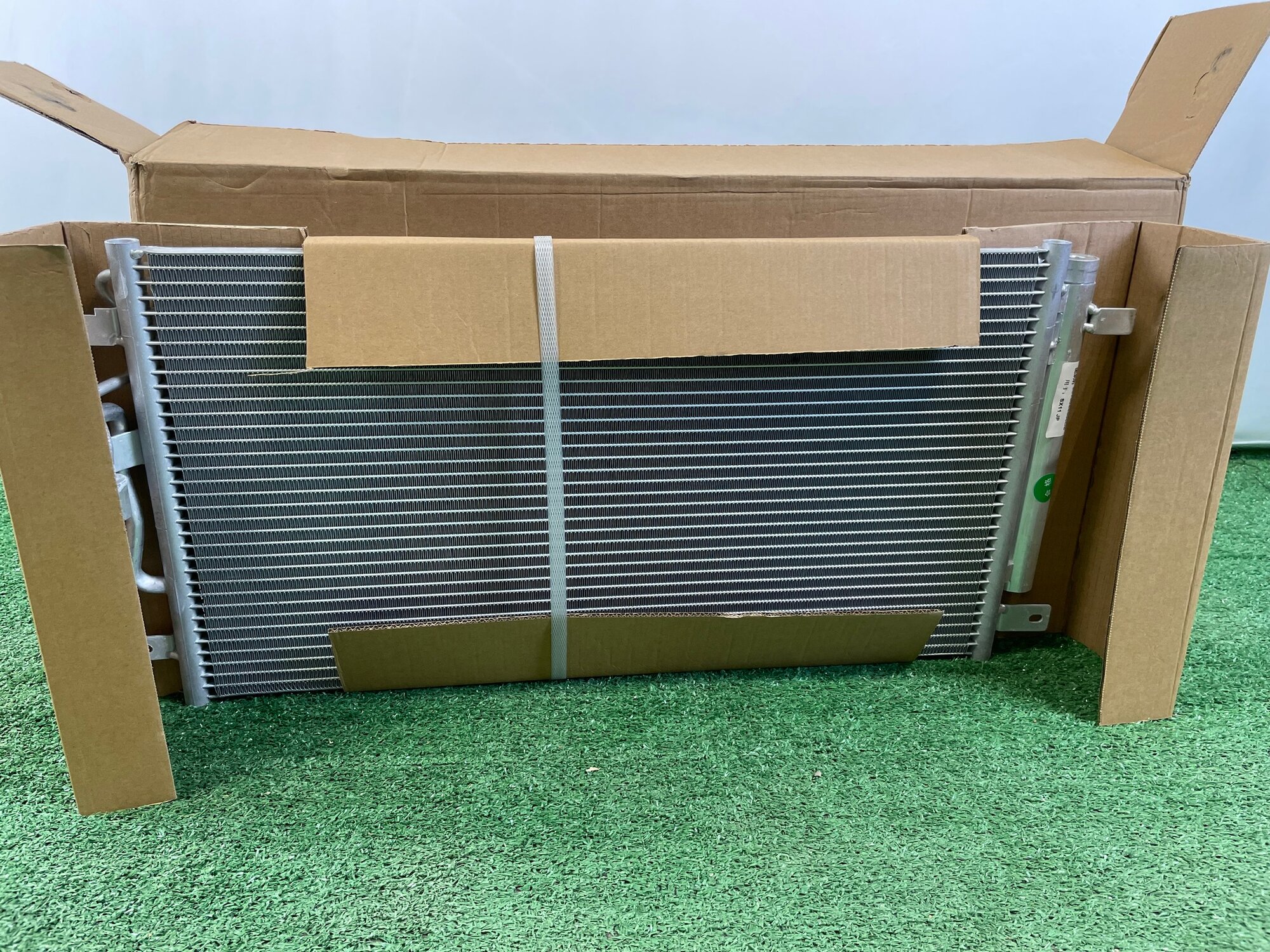 GEELY Радиатор кондиционера Geely Coolray 8010054000