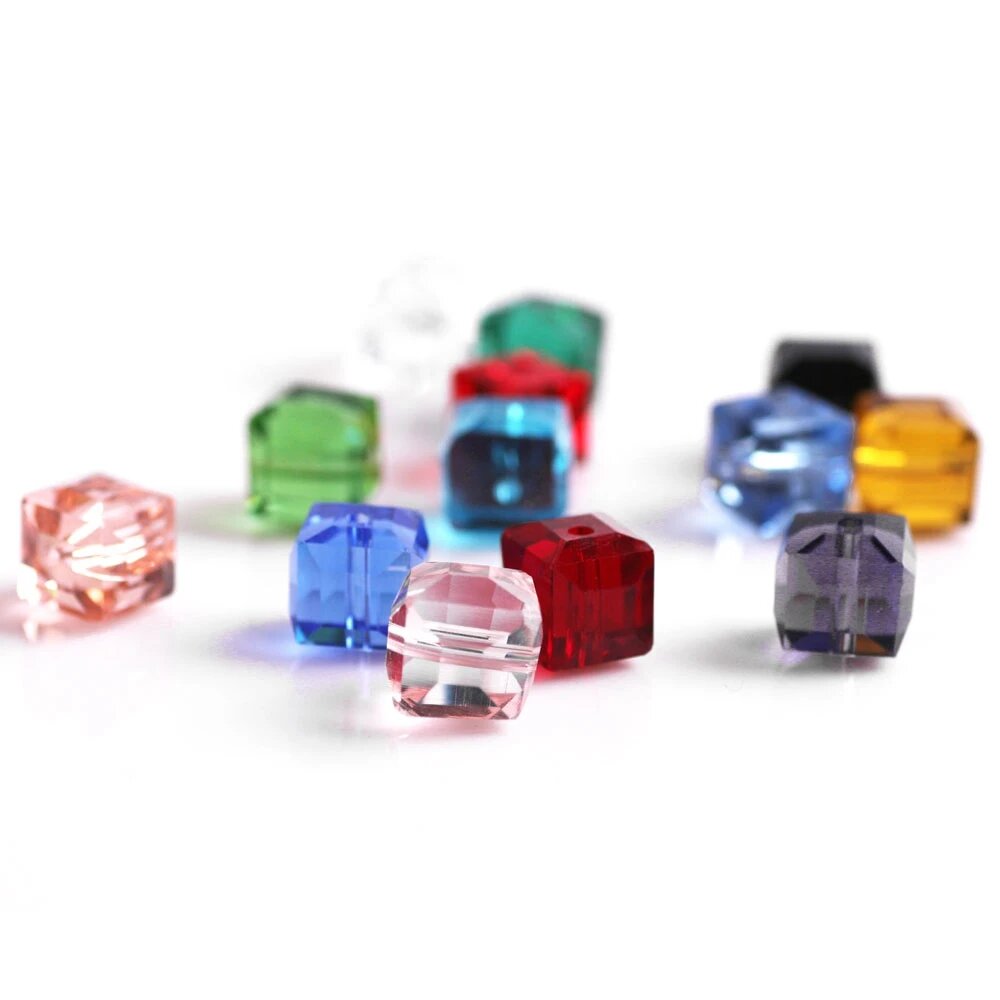 Синие стеклянные квадратные бусины YUANZHIRUN 2/3/4/6/8/10 мм 6mm 95pcs, random mixed