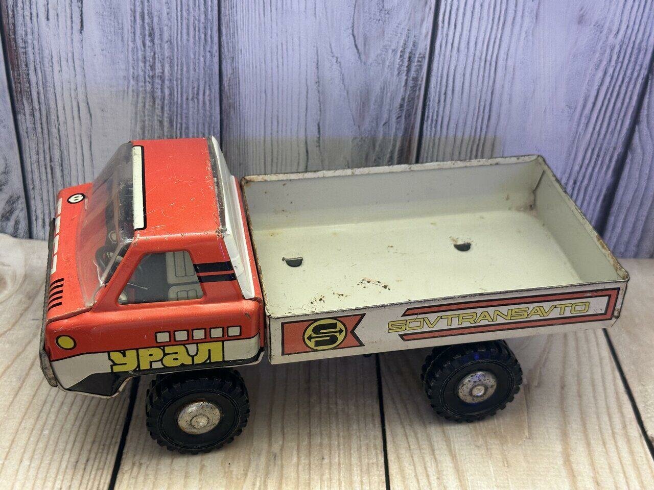 Машина Урал совтрансавто СССР 80 годы винтажная