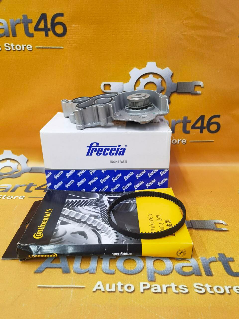 Насос водяной помпа с ремнём Фольксваген Поло 2014- Шкода Рапид двигатель 1.6 (CWVA, CWVB)90 и 110 л. с. Contitech Германия Freccia Испания