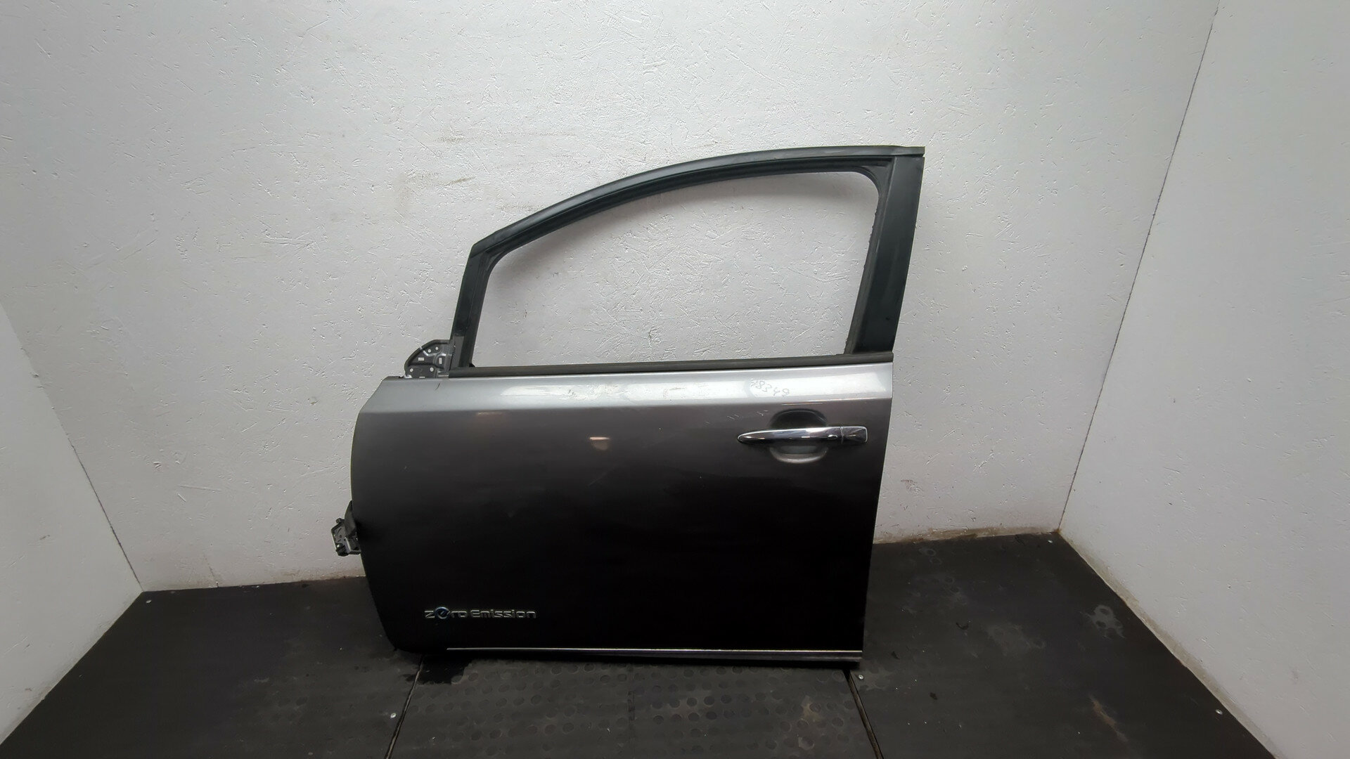 Дверь боковая (легковая) левая передняя Nissan Leaf Б/У