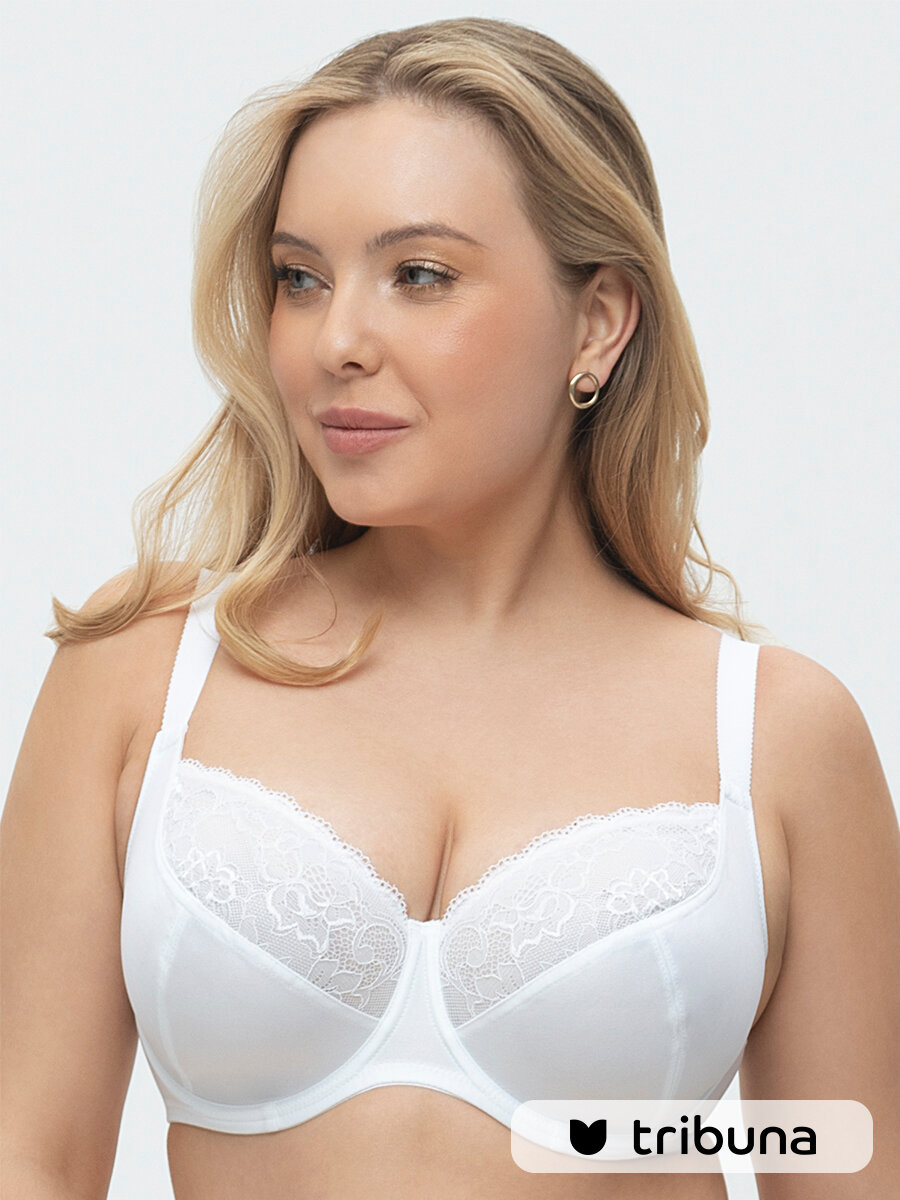 Бюстгальтер закрытая мягкая чашка на косточках с кружевом