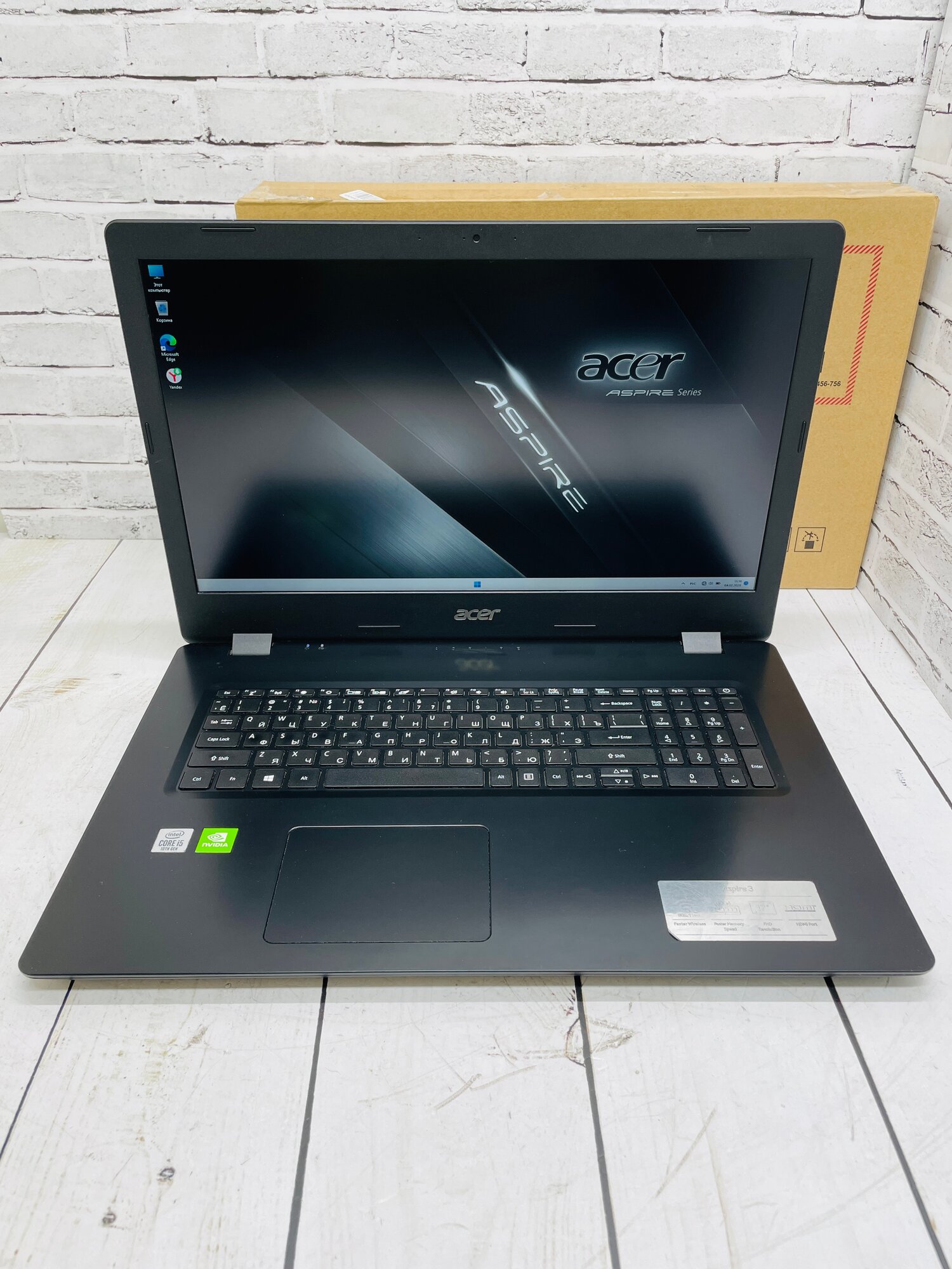 Игровой ноутбук 17,3, Acer A317-51G-5554, Intel Core i5 10210U, 8 Gb DDR4, 240 Gb SSD, GeForce MX250