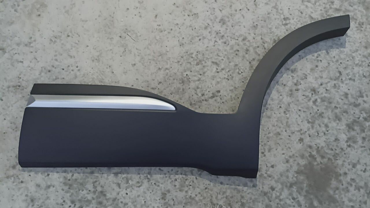 Молдинг двери задней левой Chery Tiggo 4 FL (2018+) [1.5 16V 6AMT внедорожник Turbo] J609000784AA