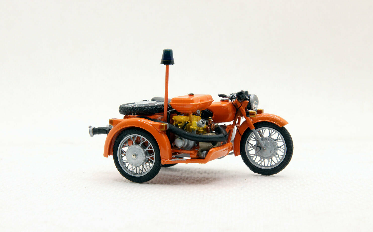 Днепр 156-П пожарный мотоцикл модель в масштабе 1:43