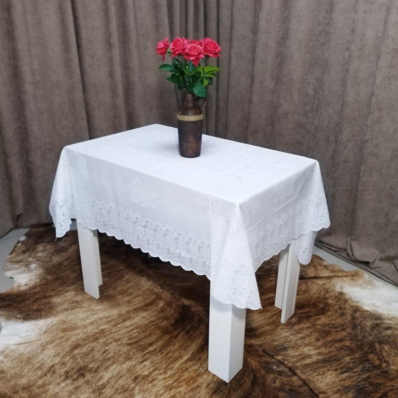 Скатерть-клеенка виниловая 137*183 см. Прямоугольная. Белый