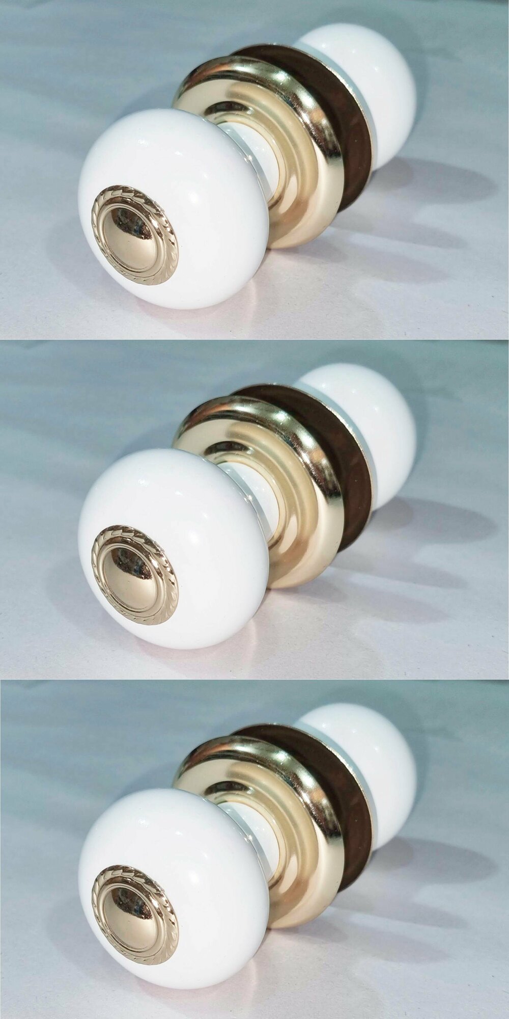 Ручка-кнопка дверная, дерево 1Бб1-1 белая, золотая планка, золотая накладка (3 штуки)