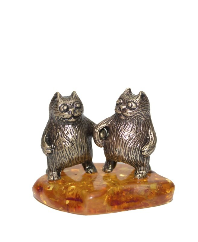 Фигурка Кот Близнецы из латуни и янтаря 4,5х3,3х3,1см LY-360062