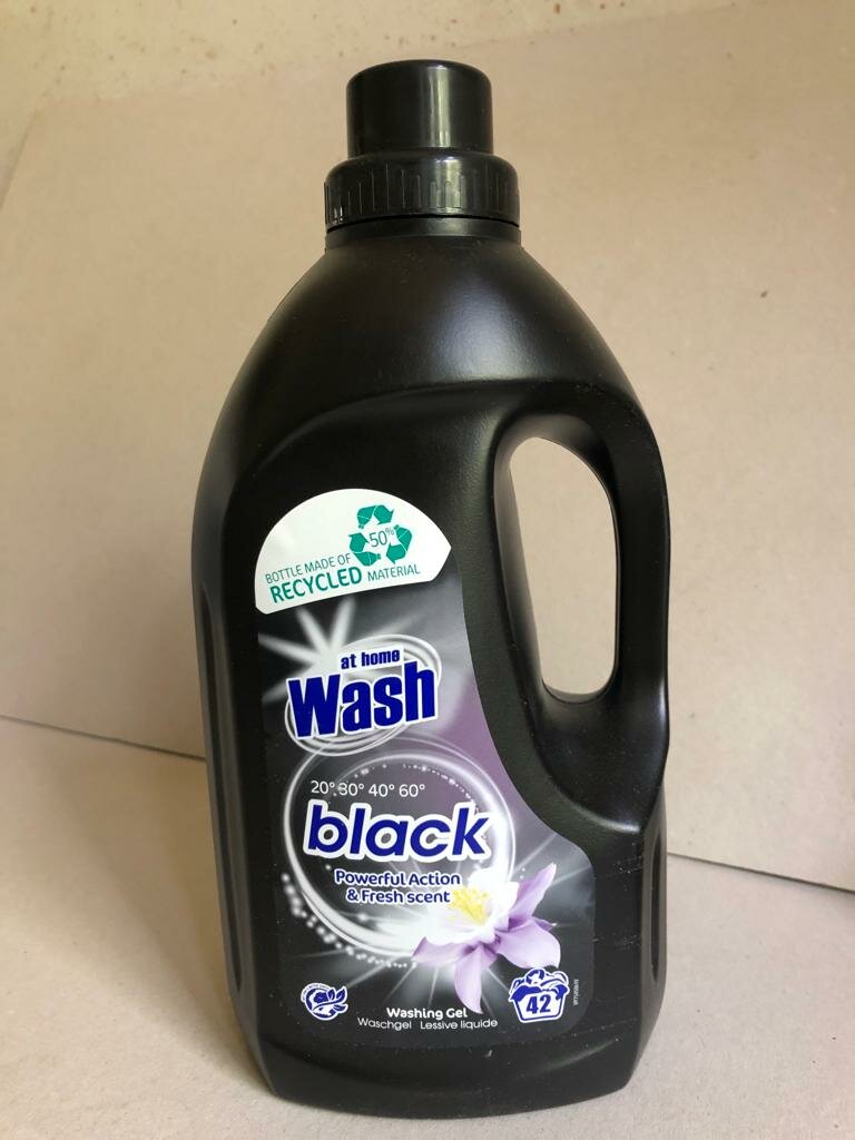 Гель для стирки чёрного и тёмного at home Wash Black 42 стирки 1.5 л Нидерланды