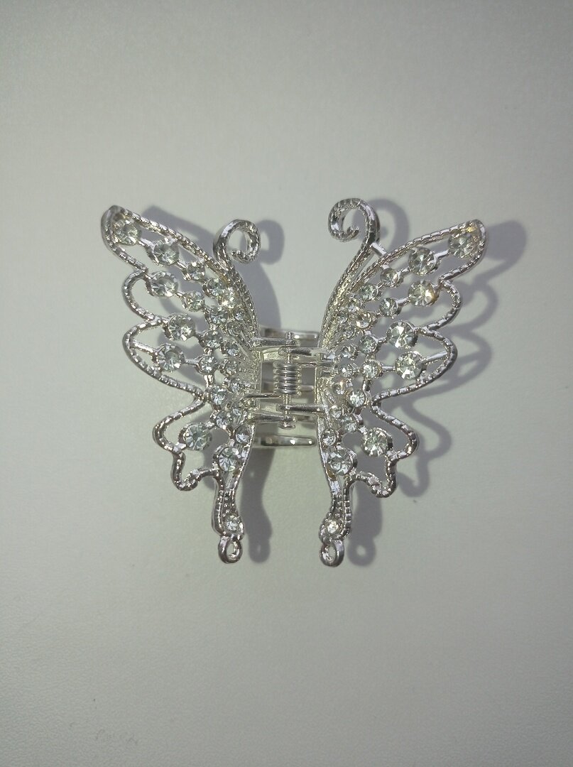 Заколка краб "Бабочка"серебристая со стразами