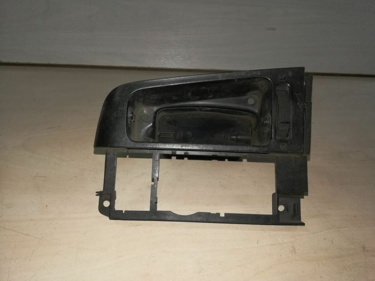 Дефлектор воздушный рака Volkswagen Golf 3 Vento 1H6819709
