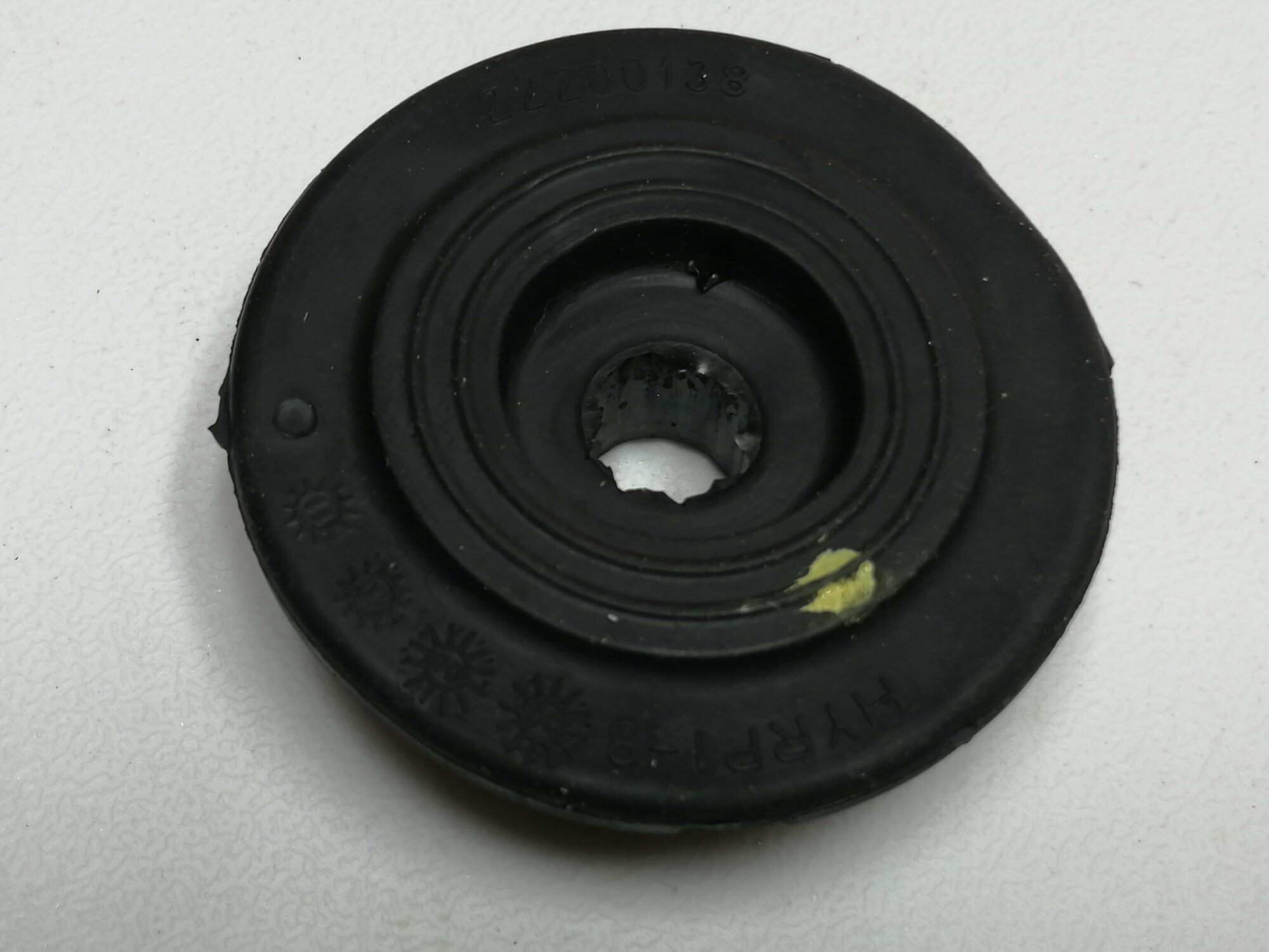 Отбойник амортизатора заднего нижний Geely MK Cross [1.5 16V 5MT хетчбэк] 1014001725