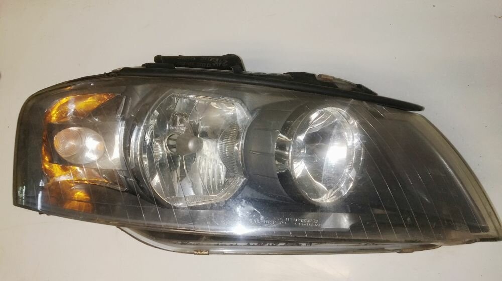 Фара правая Audi A3 8P 441-1164R-LD-EM