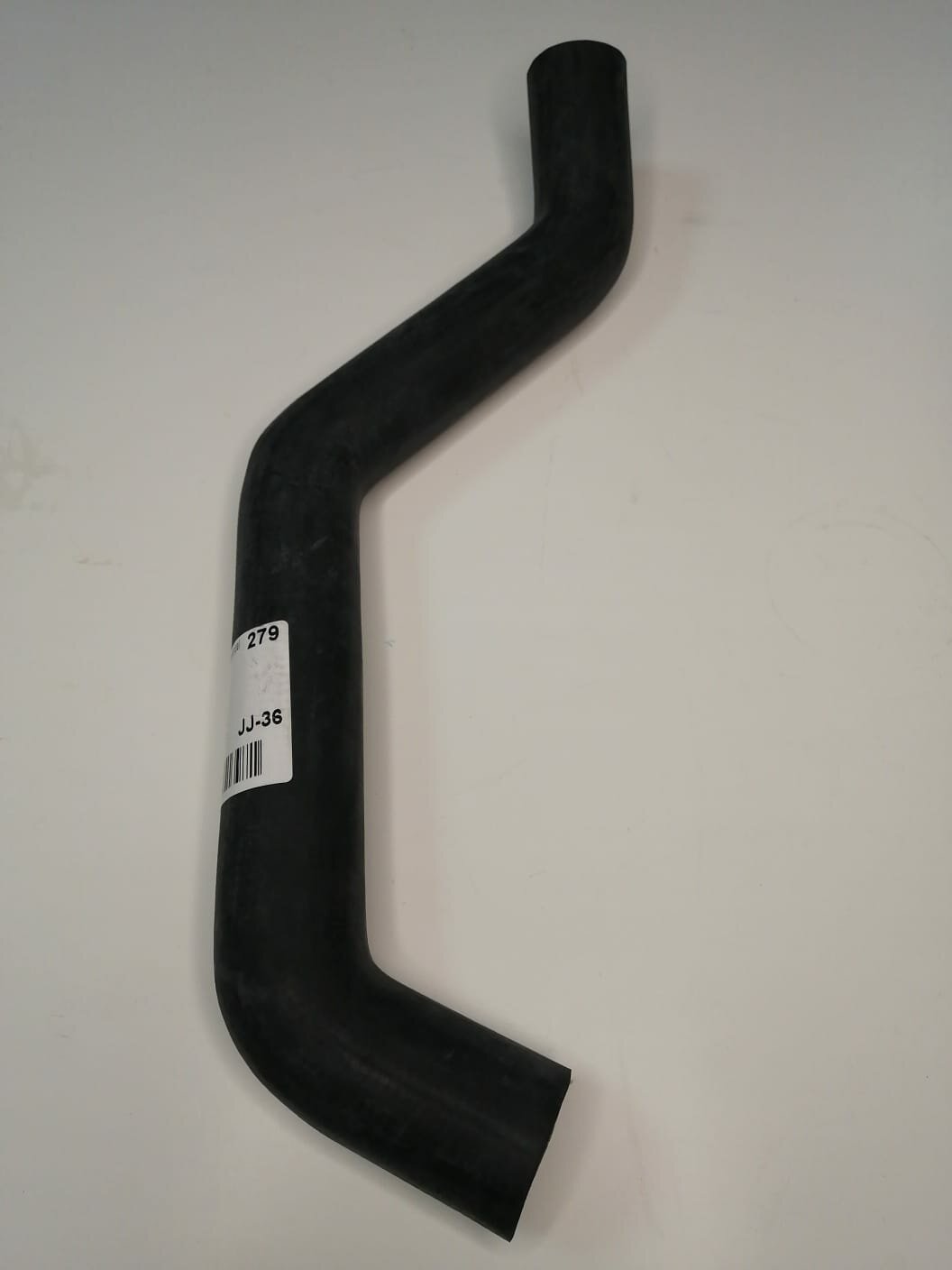 Патрубок системы охлаждения верхний Chery M11 [1.6 16V CVT седан]