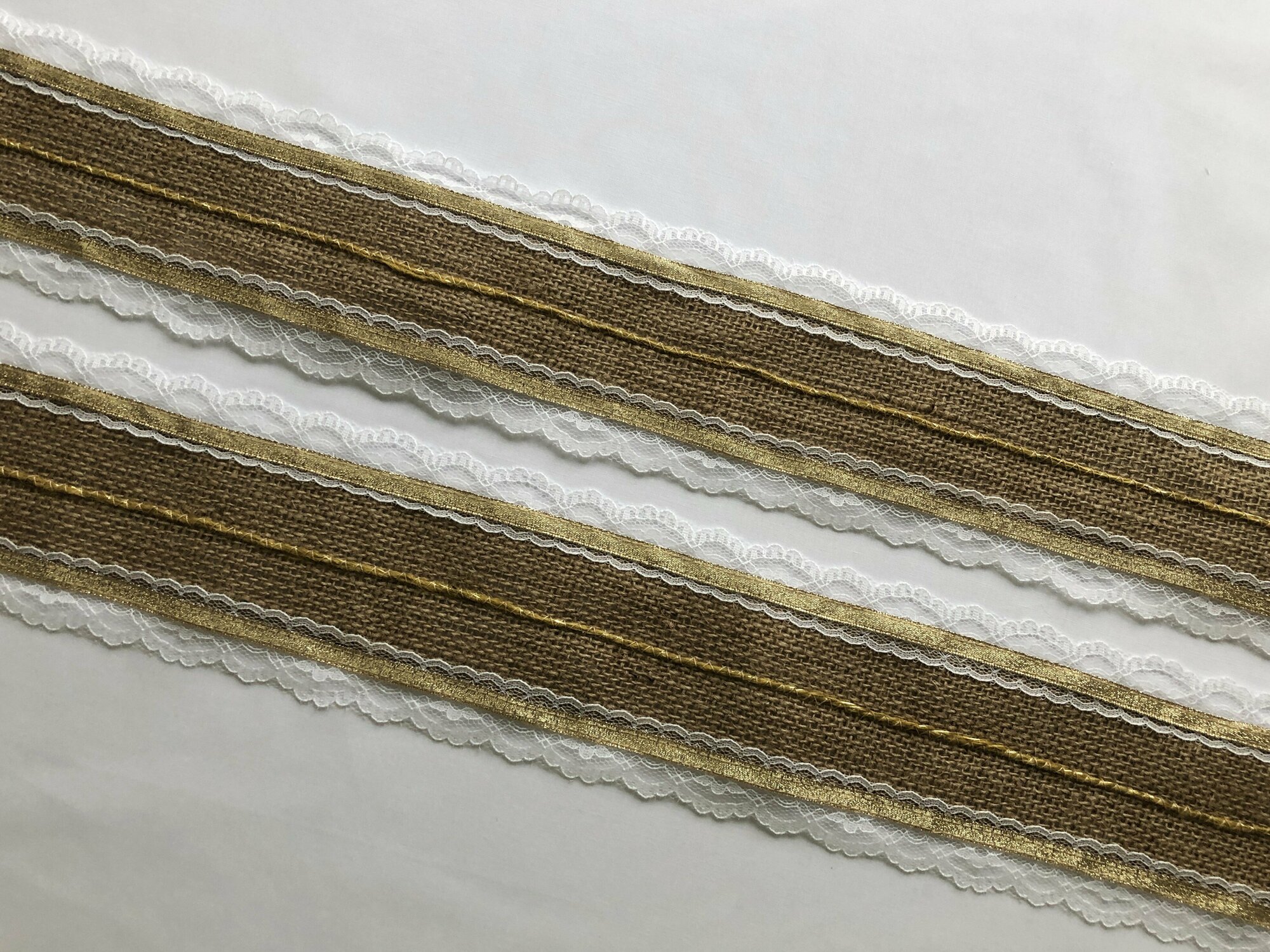 Лента джутовая с кружевом, 4-Л8-1, длина 1,46 м, ширина 8,3 см