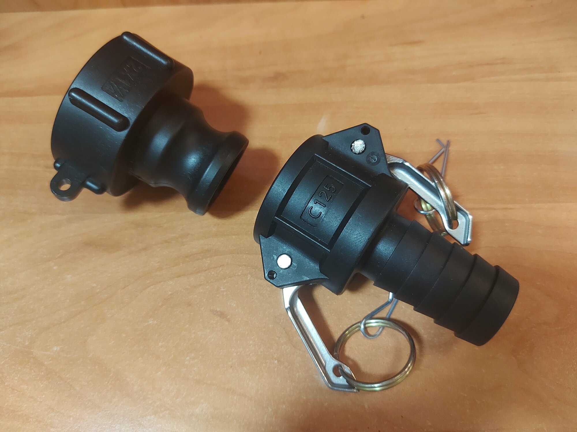 Комплект быстросъемное соединение Камлок (C125) для еврокуба 60мм и елочка для шланга 34мм