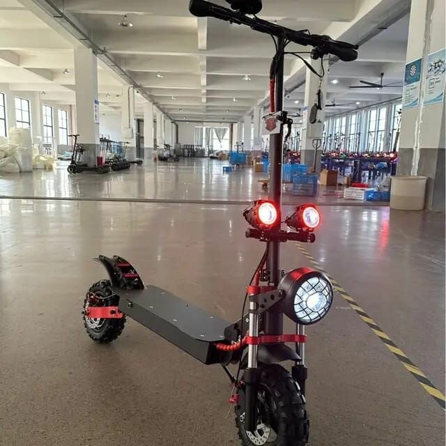 Электроскутер (скутер) vers650