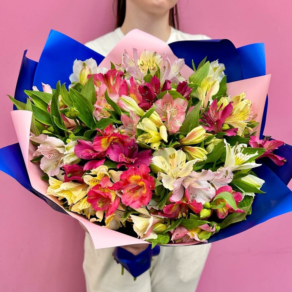 Сочный яркий букет из 25 прекрасных альстромерий от Bestflo купить с доставкой
