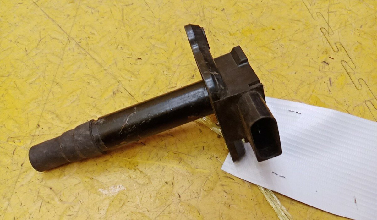 Катушка зажигания New Beetle Volkswagen