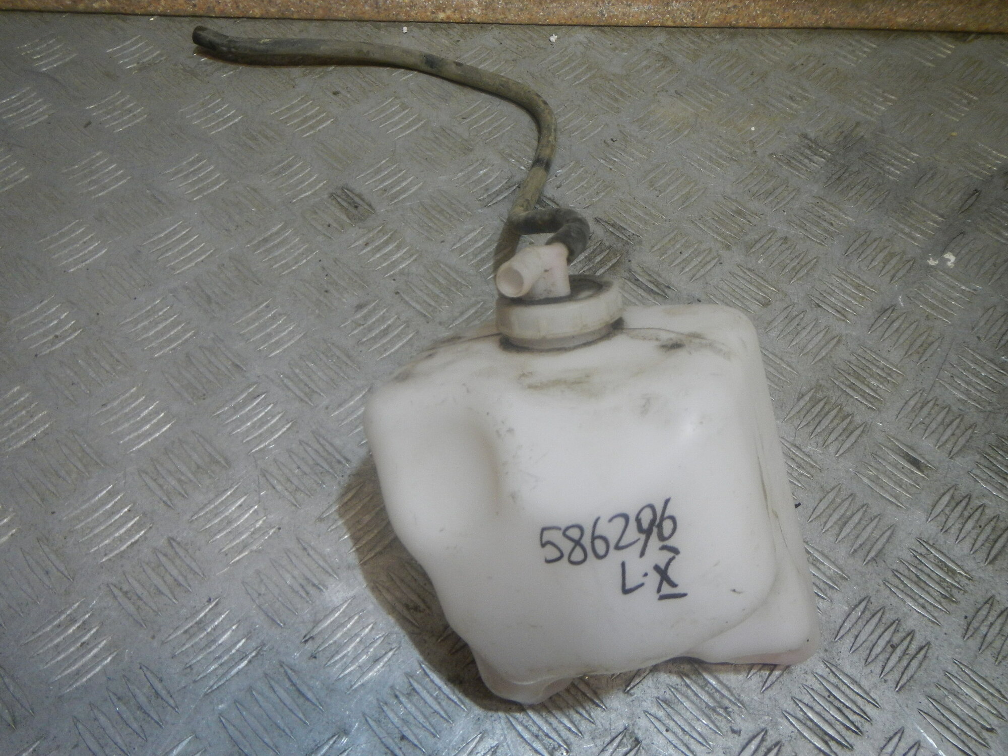 Б/У Бачок расширительный, Mitsubishi (Митсубиси)-LANCER 10 (CX, CY) (07-) MITSUBISHI LANCER 10 (CX,CY) (07-) Без видимых...